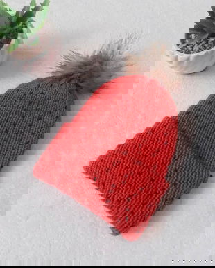 Caciula beanie tricotata manual - corai | Breslo