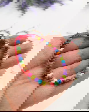 Bratara pentru copii cu margele colorate | Breslo