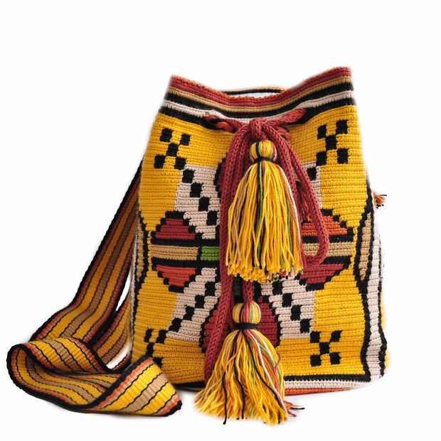 set genti handmade crosetate ornamentate cu motivul popular din Moldova ...