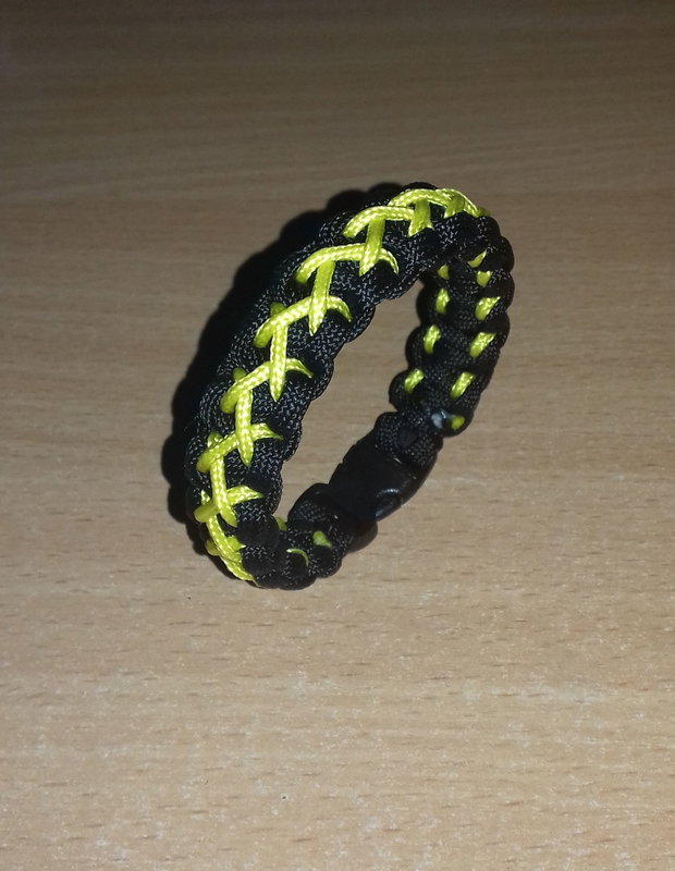 Brățară paracord neagră cu mijloc galben simplu | Breslo