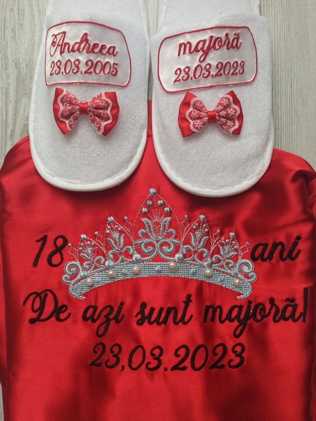 Set personalizat - ideea perfecta pentru CADOU DE MAJORAT | Breslo