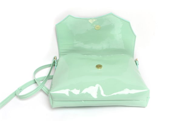 Geanta de umar din piele vernil lac, cu lalele | Breslo