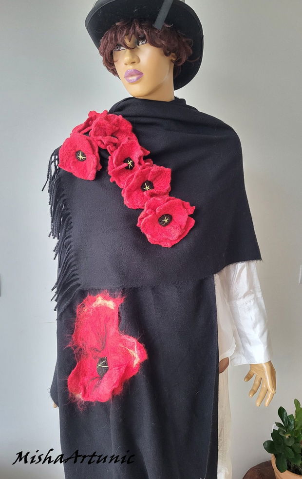 Sal cu maci rosii impasliti | Breslo