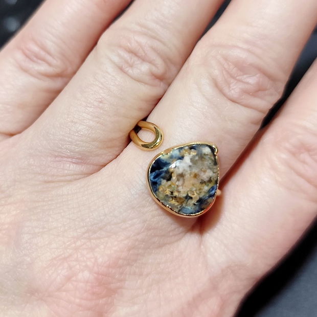 Inel alama aurita cu piatra naturala de pietersit, 4360 | Breslo