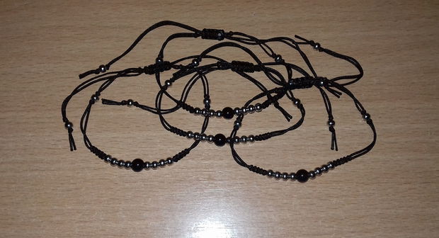 Brățări reglabile cu bile inox și o bilă plastic | Breslo