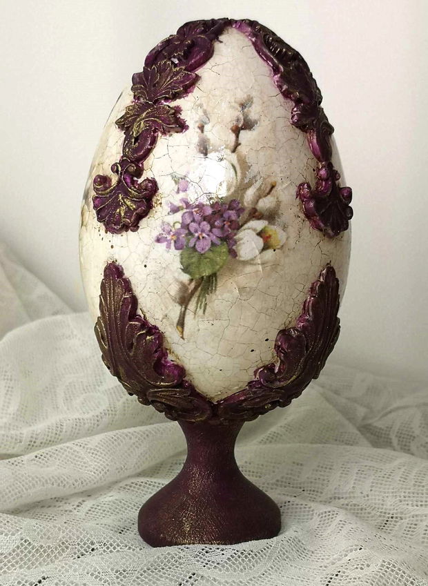 Ou decorat manual cu motive florale si elemente baroc - cadou Paste ...