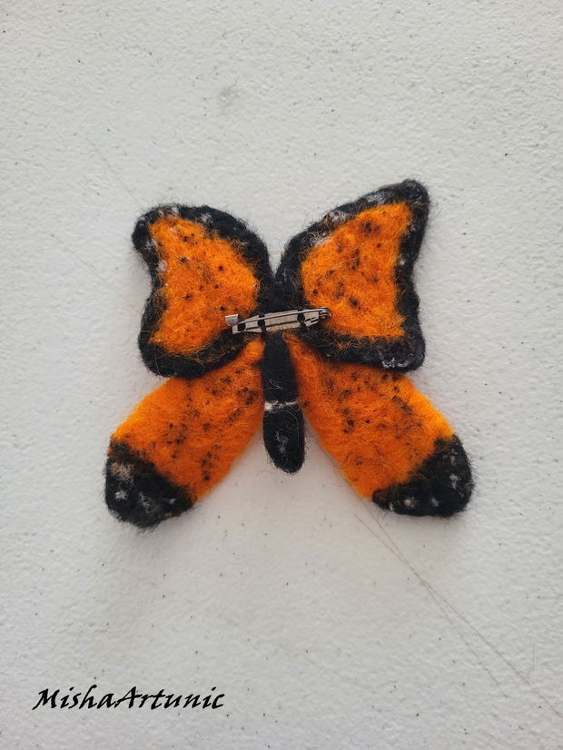 Fluture Amiral - Brosa | Breslo