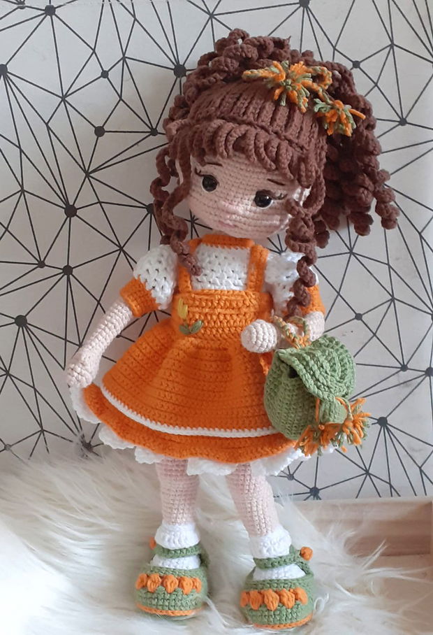 Ana cu rucsacel, papusa crosetata | Breslo