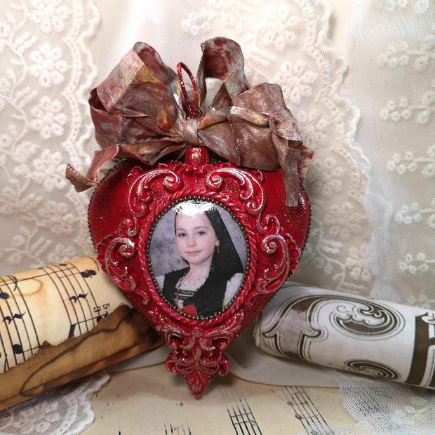 Inima in dar - glob personalizat cu poza, decorat manual | Breslo