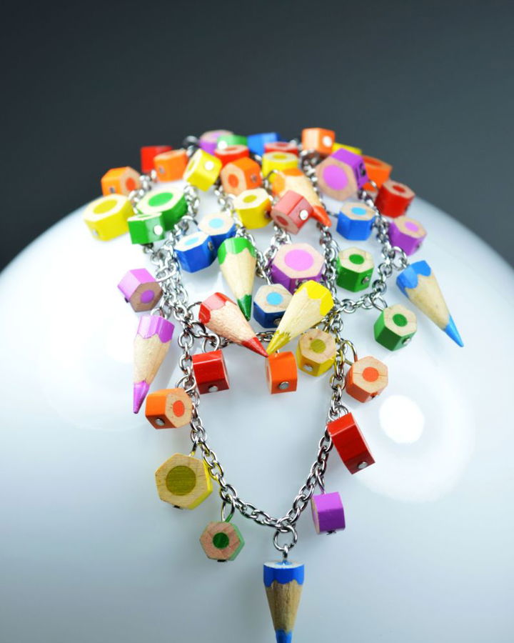 Colier din creioane colorate - Curcubeu mijlociu | Dichisar