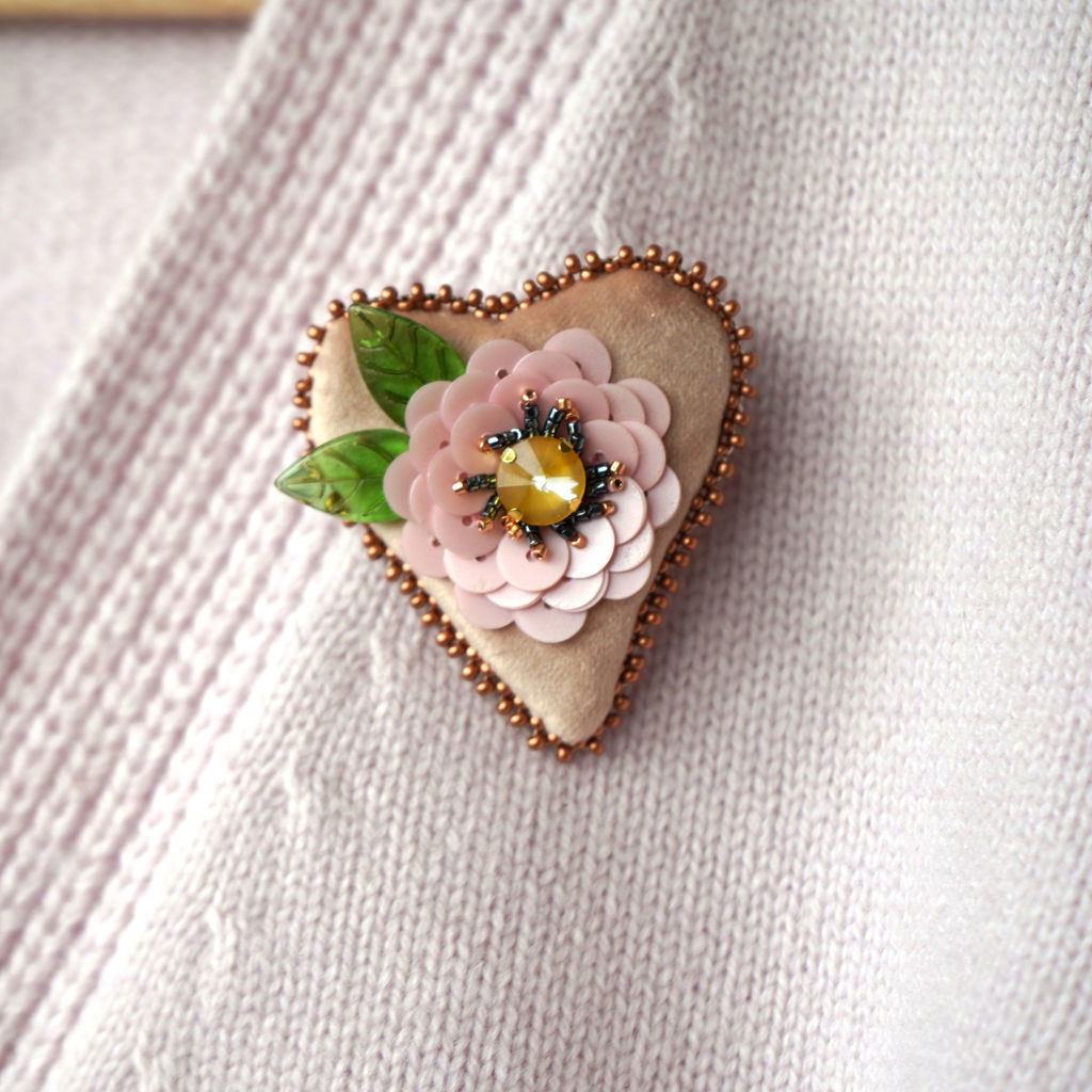 Brosa Inima Brodata | Dichisar