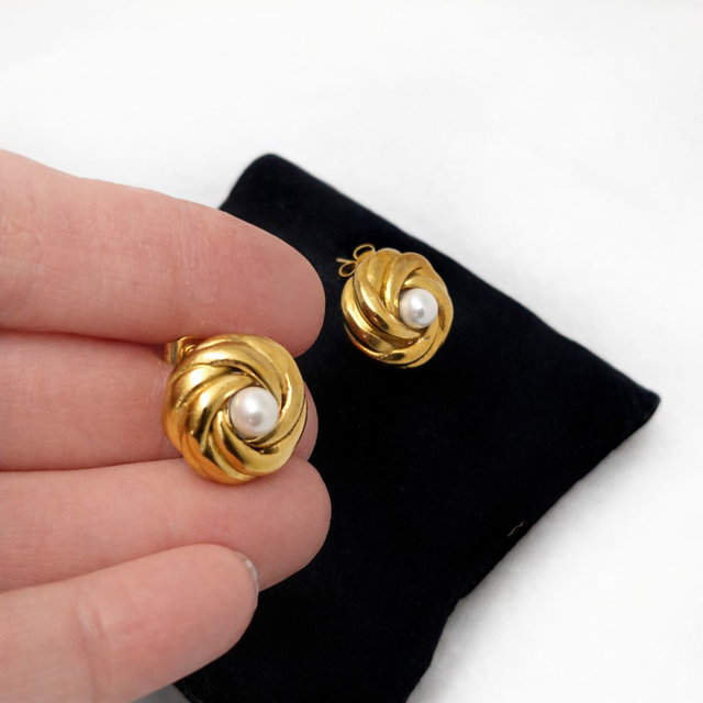 Cercei "Twist" din perle Seashell si inox placat cu aur de 18 k | Dichisar